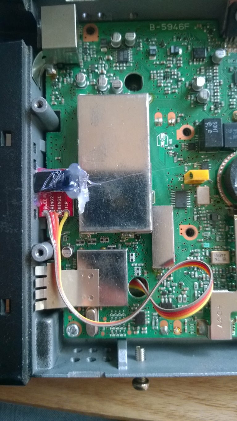 DIY Icom IC-208h remote head cable | Lance's Space